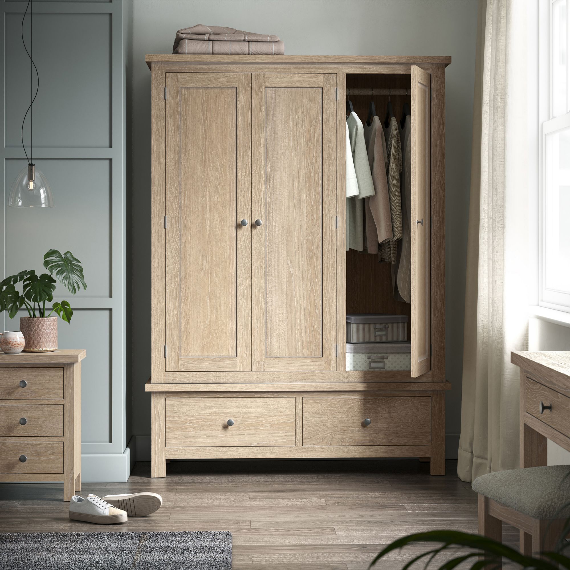 Living Homes Collection Glencoe Bedroom Triple Wardrobe - Wardrobes ...